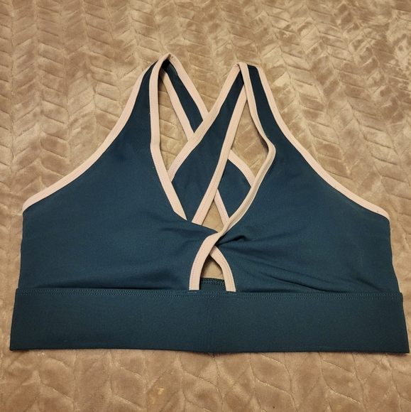 Fabletics | Intimates & Sleepwear | Fabletics Sports Bra | Poshmark